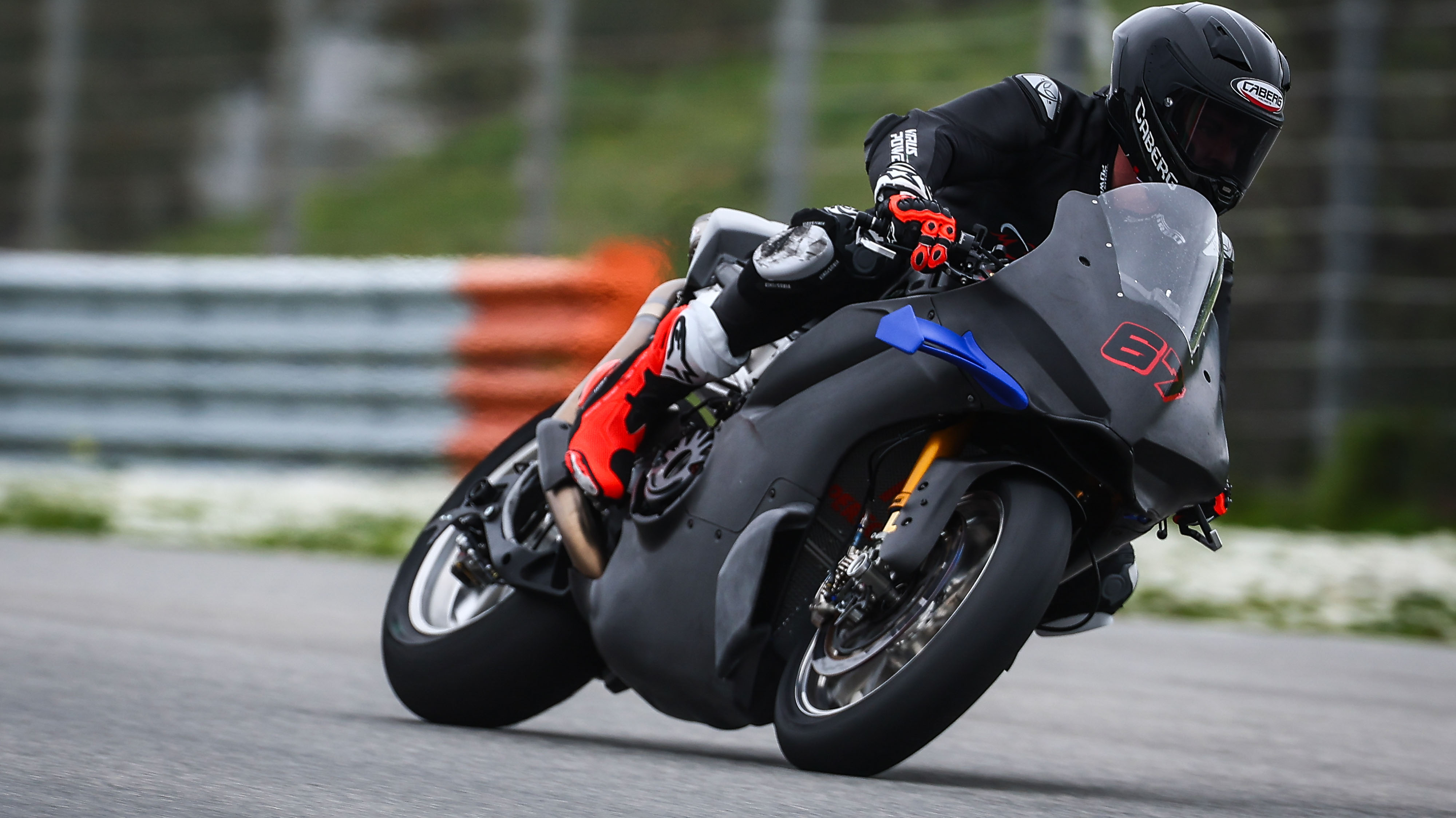 EN DIRECT : Le deuxième jour du test de pré-saison à Portimao est ...