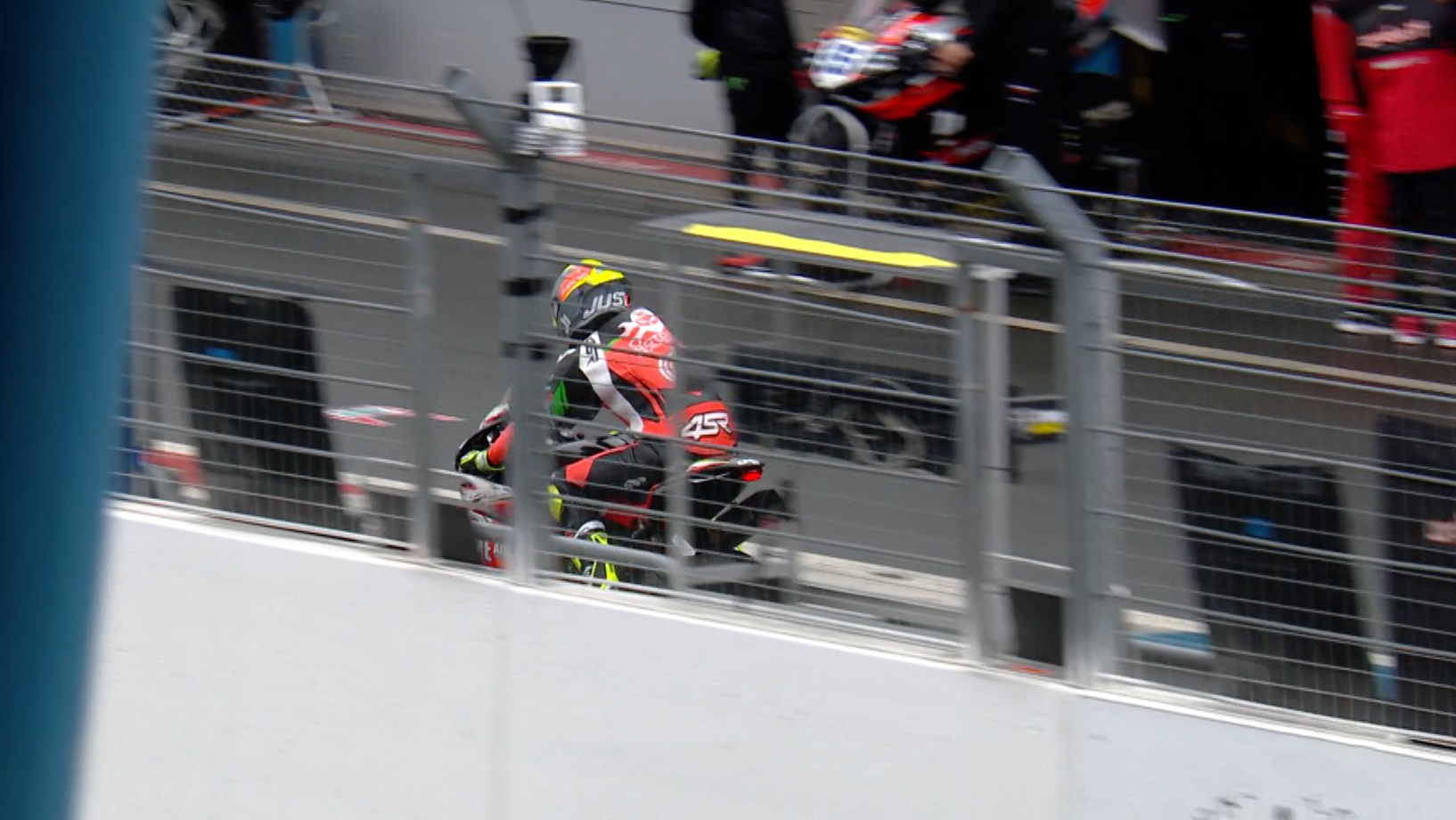 Watch SESIÓN GRATIS: Entrenamiento Libre de WorldSSP pasado por agua en ...