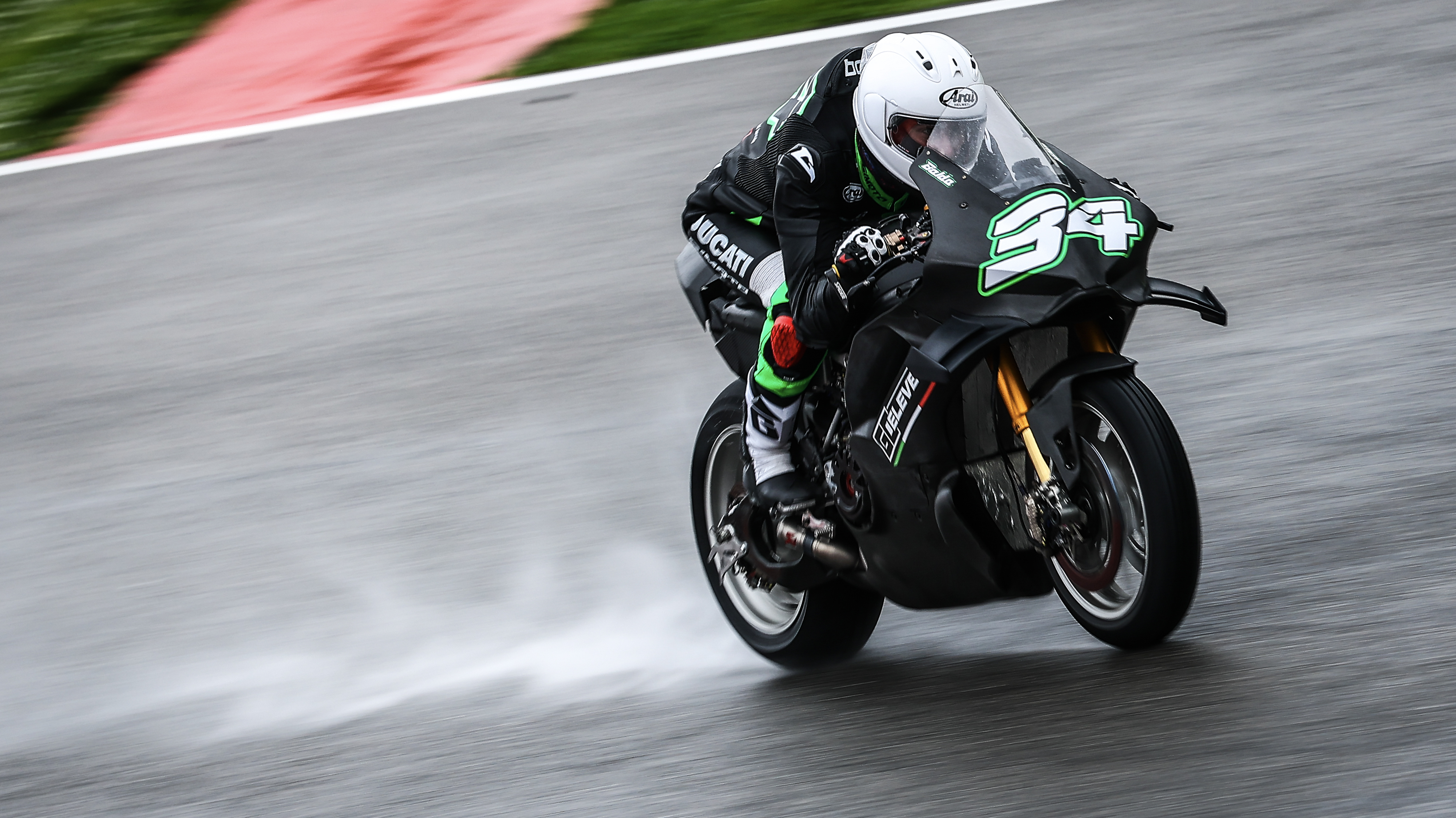 PORTIMAO TEST REPORT: Gerloff fastest overall, Bulega tops Day 2