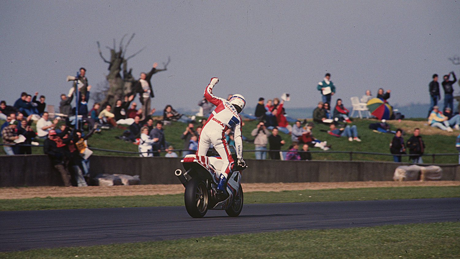 1988 – WorldSBK is born