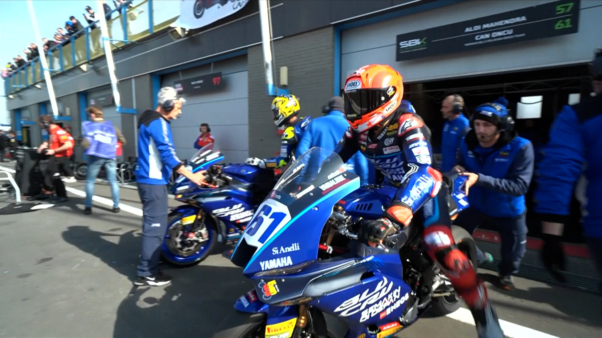 Watch SUPERPOLE COMPLÈTE : Un record battu en WorldSSP à Assen ...