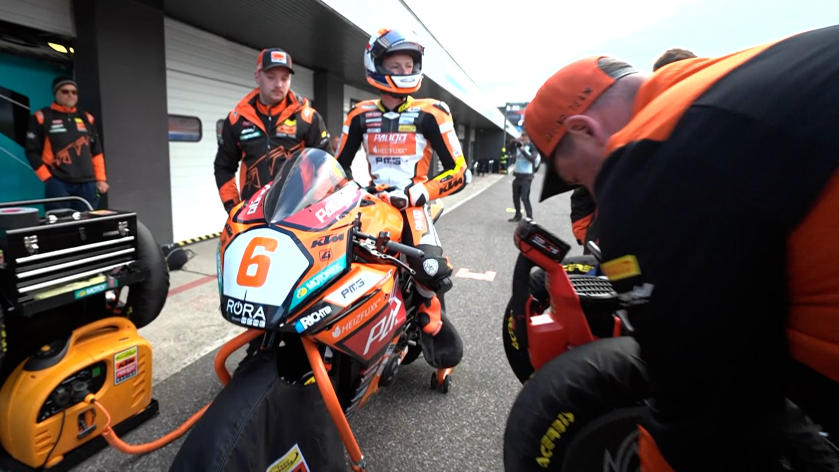 Watch FULL WARM UP: who topped WorldSSP300's first session of Saturday ...