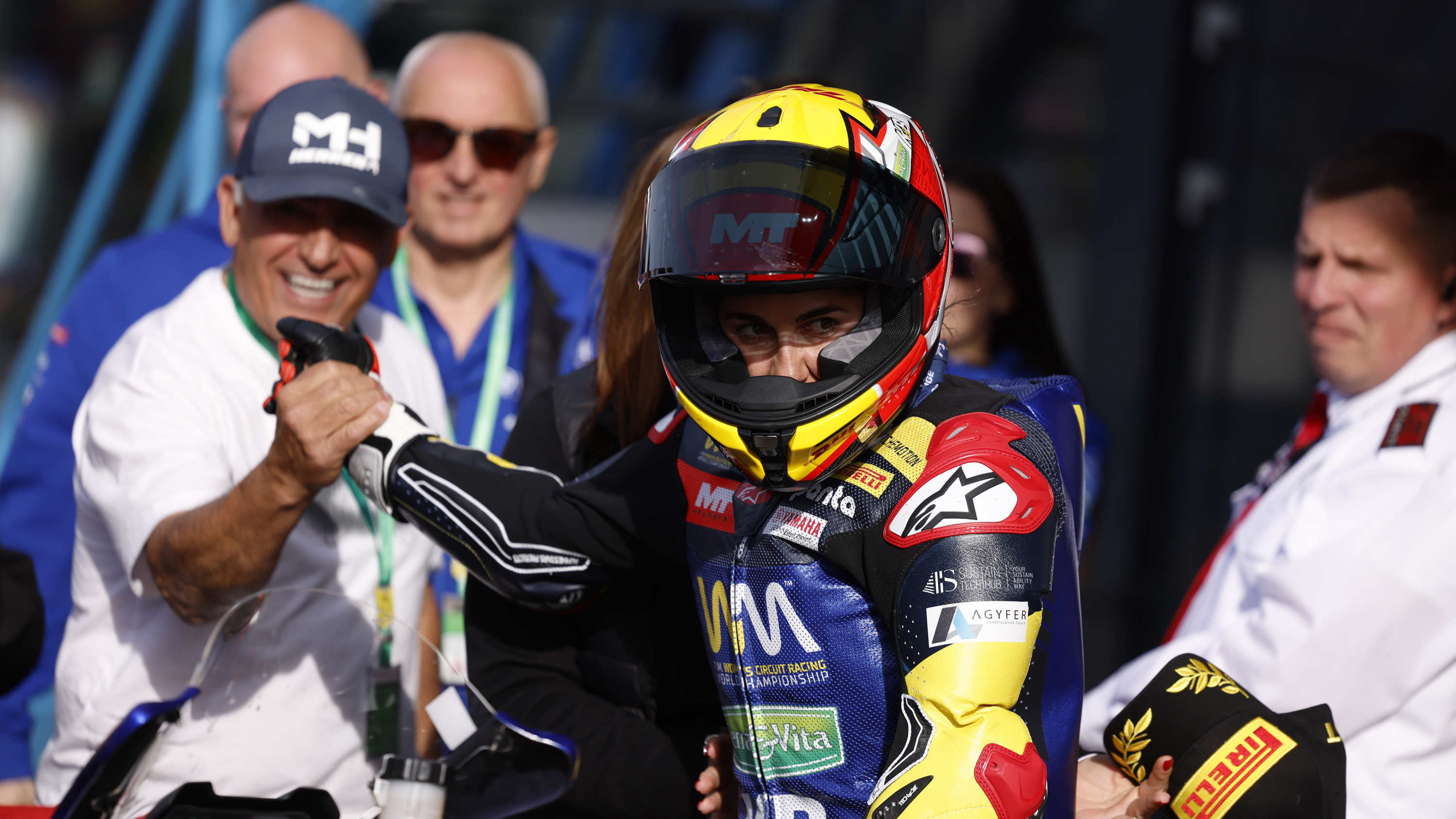 Watch HIGHLIGHTS: Herrera und Neila knacken den Rundenrekord in hart ...