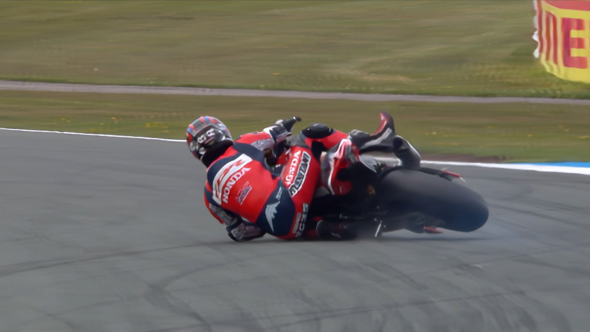 Watch WATCH: Chantra ruled out of Saturday action after Turn 5 crash in ...